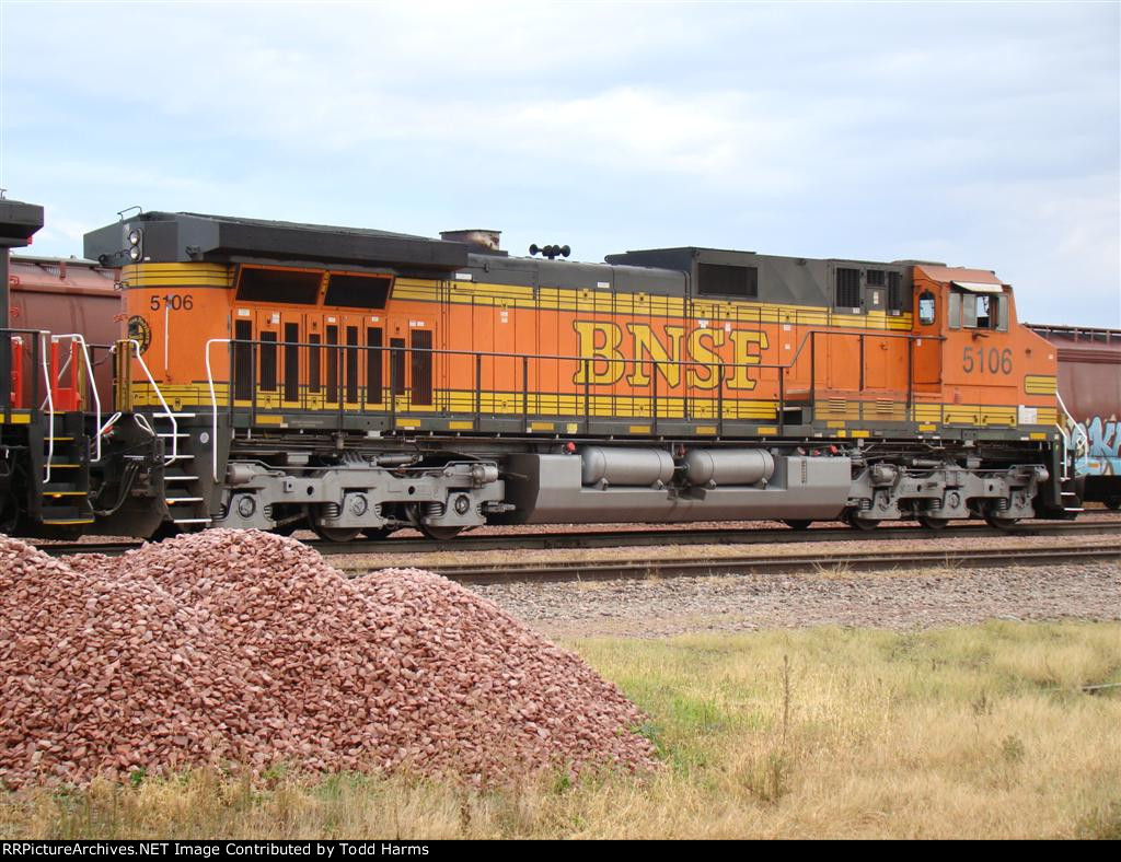 BNSF 5106